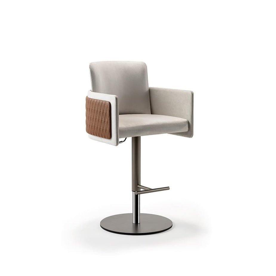 Shop Luxury Italian Bar Stools – Sovereign Interiors
