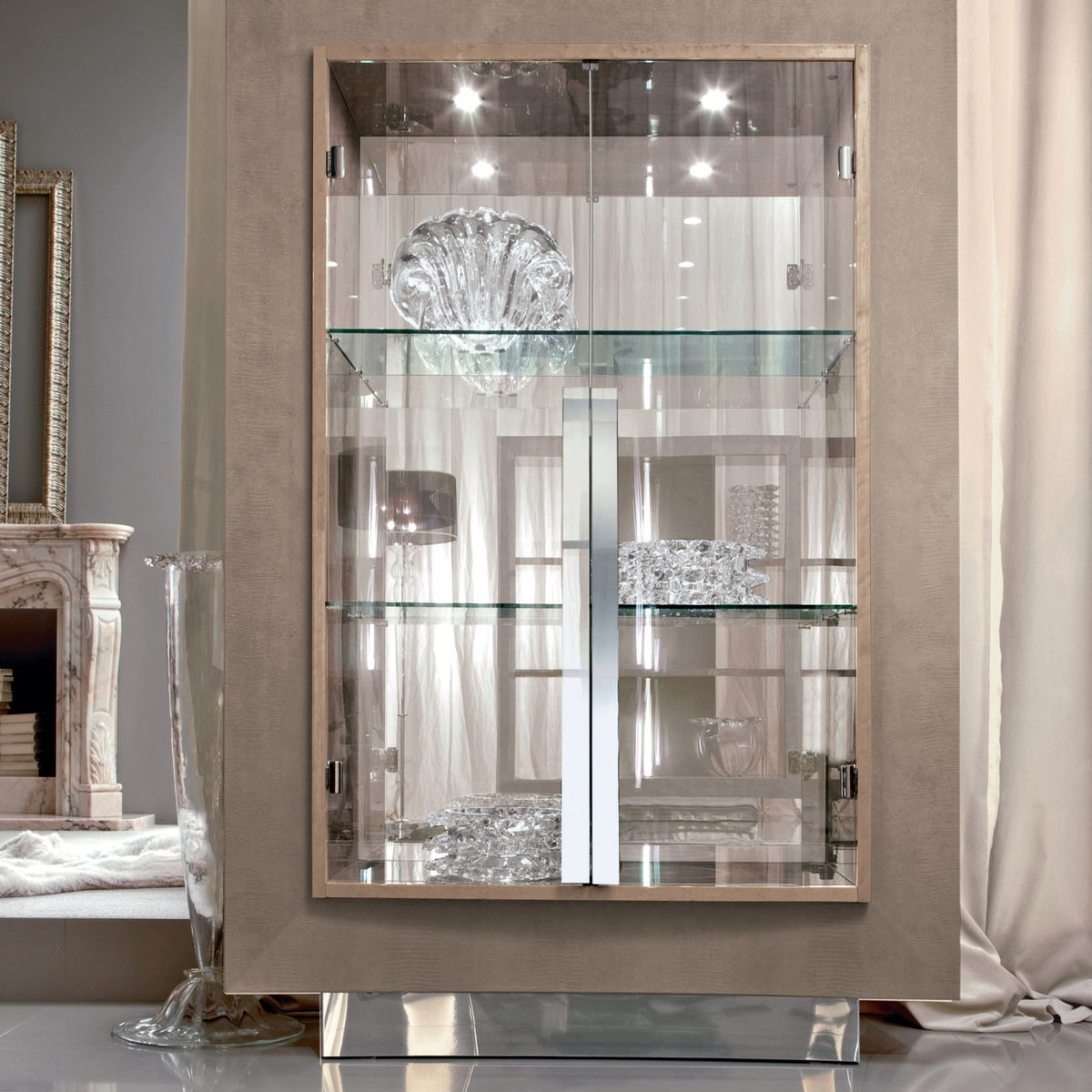 Sunrise Vitrine – Sovereign Interiors